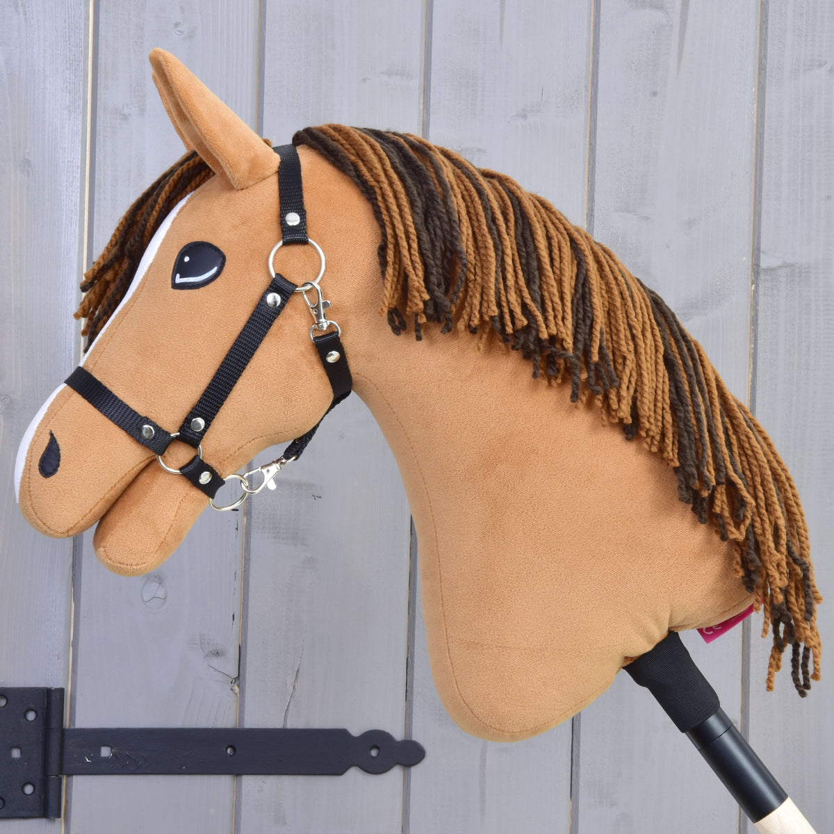 Hobby Horse Edward with Black Halter– Hobby Horse LarDen